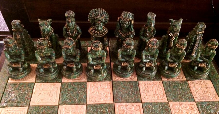 Пазл «Шахматные фигуры ацтеков в Мексике из 231 элементов Собрать онлайн пазл №282363